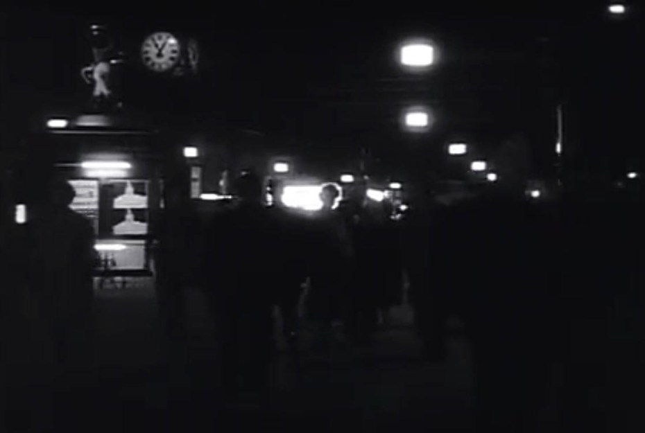 Concourse by night | View from the Mirror