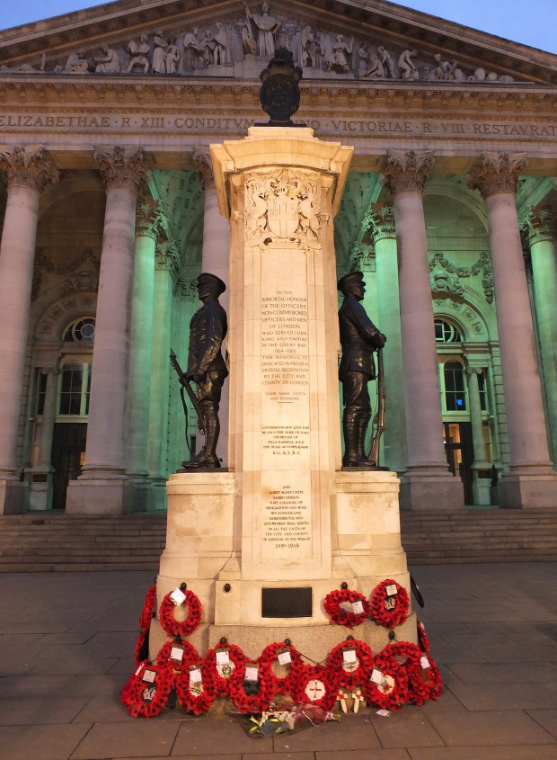 War Memorial | View from the Mirror